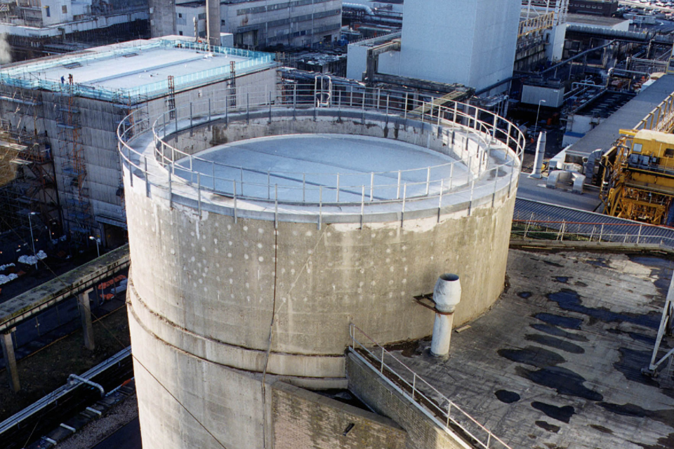 Windscale: From Nuclear Pioneer to Decommissioning Landmark – Cleaning ...